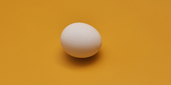 La máquina sostiene un huevo - nivel 2 - Spanish in Levels